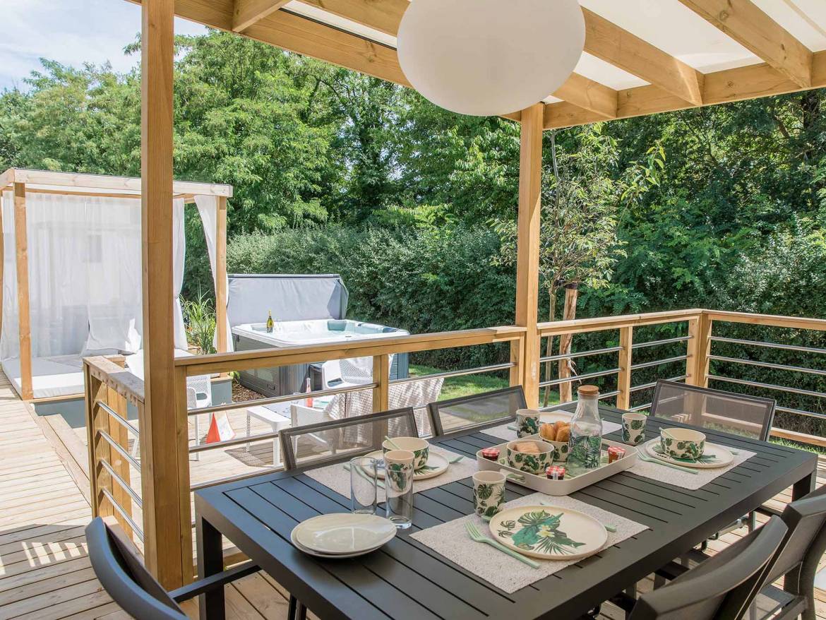 Camping Le Pin Parasol - Camping in La Chapelle Hermier, Pays de la ...